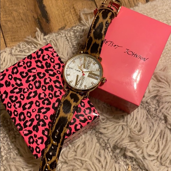 Betsey Johnson | Accessories | Nwt Betsey Johnson Cheetah Print Watch ...